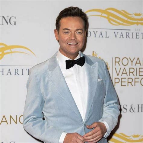 Michael Mulhern Actor Clear Favourite To Replace Stephen Mulhern On