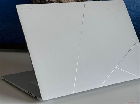 Asus Zenbook S 16 Laptop Review The First Copilot Laptop With AMD Zen 5 Inside A 1 3 Cm Thick