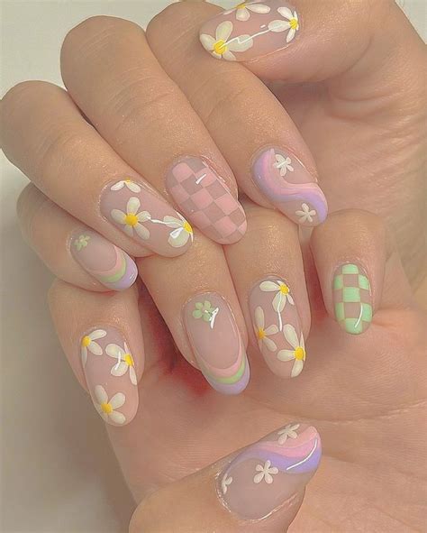 Pin By Nicole On Grabbers Fake Nails Designs Simple Nails Nail Designs