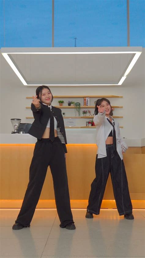 놀아줘클럽 Play With Me Club Wait〰️ 기다려 ️ 웨잇챌린지 Waitchallenge 08년생 09년생 10년생 Instagram