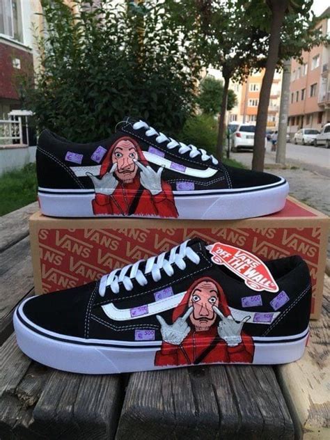 Pin By Alma Macabe On Alma Macabe Mode Custom Vans Shoes Custom