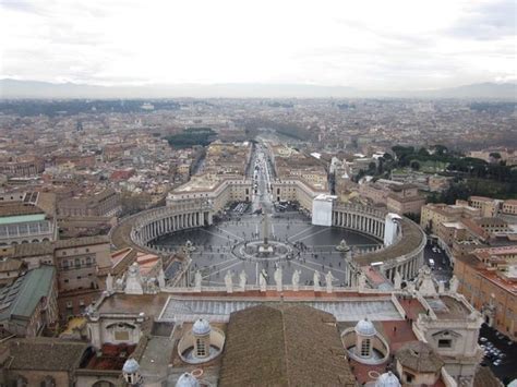 are the two concurrent modes of fan out and worker pool the same r