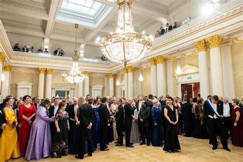 Laulaja Olli Halonen Ei Ennen Halunnut Isäksi Nyt Hänellä On Kaksoset Anna Fi