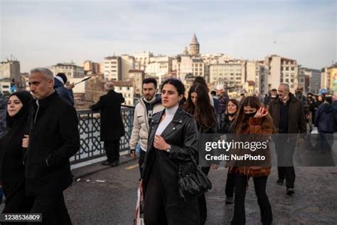 Daily Life In Istanbul Photos And Premium High Res Pictures Getty Images
