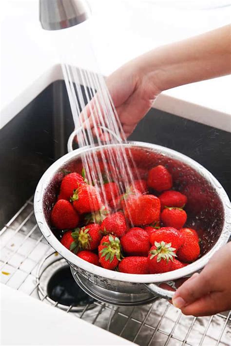 How To Clean Strawberries So They Last Longer Lexis Clean Kitchen