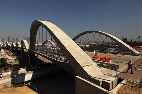 Photos L A S New 6th Street Bridge Opens Los Angeles Times