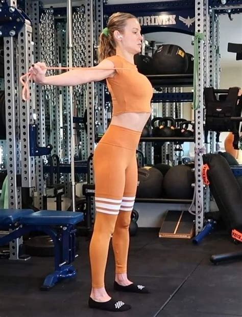 Brie Larson Workout Routine Brie Larson Shorts Gym Fitness