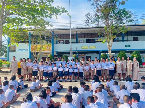 📝กิจกรรมมอบเกียรติบัตร 🏆ยิ้มง่าย โรงเรียนวัดวิโรจนาราม Facebook