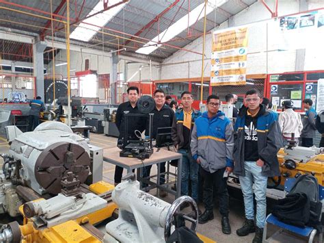 Preparando A Los Jóvenes Para Enfrentar Los Retos Del Mundo Laboral