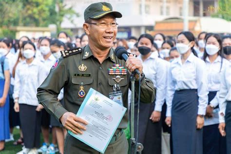 ឧត្តមសេនីយ៍ឯក ហ៊ុន ម៉ាណែត ៖ ត្រូវទុកចិត្តលើសមត្ថភាព និងចំណេះដឹងផ្ទាល់ខ្លួន