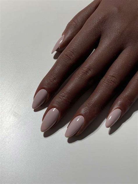 12 Uñas Elegantes Para Piel Morena Los Colores Que Mejor Sientan Y