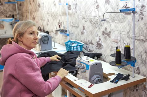 На Сахалине шьют одежду для бойцов СВО