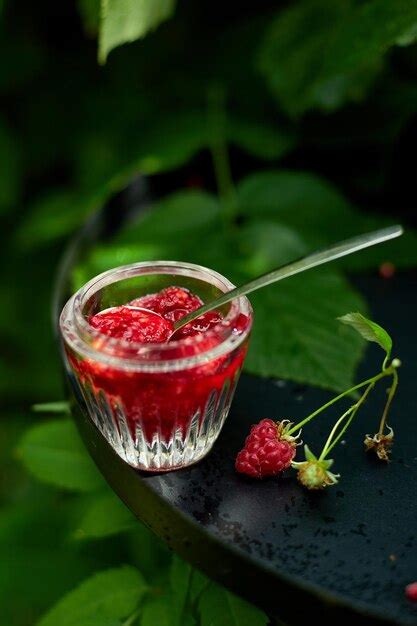 95000 Raspberry Garnish Pictures