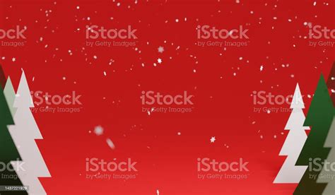 크리스마스 축제 배경 그림입니다 인사말 카드 제품 배경 또는 텍스트 배치를 위한 빨간색 배경에 전나무와 눈송이의 3d 렌더링 개체 그룹에 대한 스톡 사진 및 기타 이미지