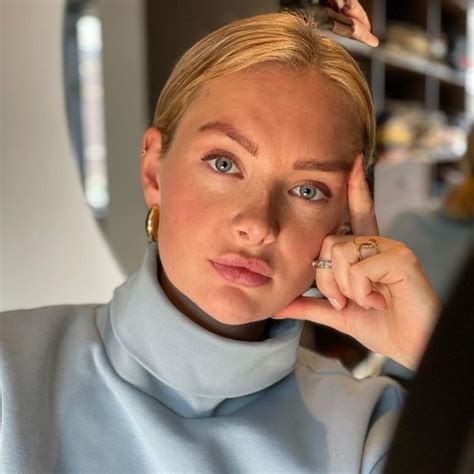 Maxime Meiland Brengt Biografie Uit Over Moeilijke Jeugd “ik Werd