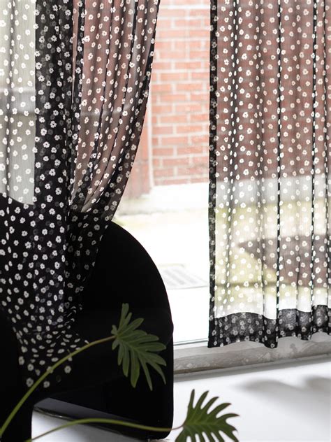 로즈빌라 밤하늘 흩날리는 눈처럼 쉬폰 커튼 위시버킷