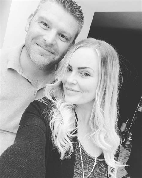 10 Hot Sexy Claire Barratt Bikini Pics