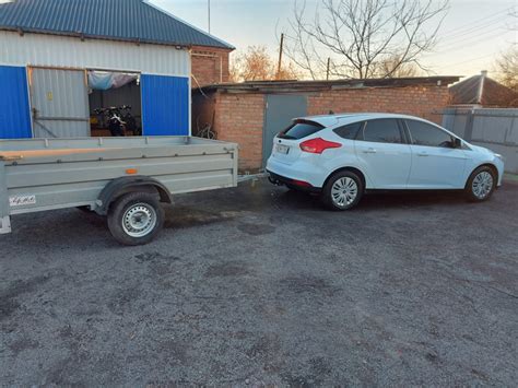 Фаркоп и бронепленка — Ford Focus III Hatchback, 1,6 л, 2017 года ...