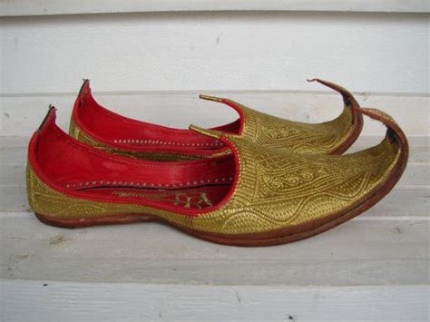 vintage handstitched Khussa,curling toe,gold embroidered Indian,Eastern ...