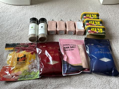 소금 햄통조림 과일말린것 당근 중고거래