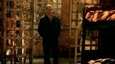Pb Season 3 Season 3 Orientacion Featurette Prison Break Image