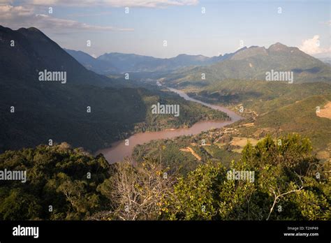 Pha Daeng Peak Aussichtspunkt Fotos Und Bildmaterial In Hoher