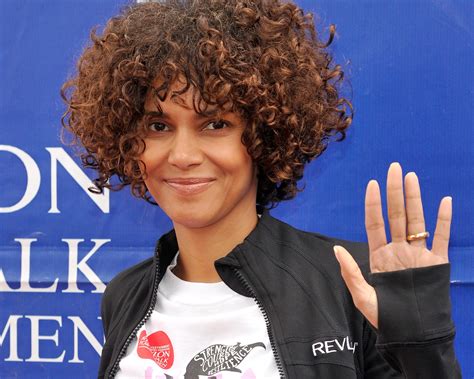 Cansada Da Persegui O Dos Paparazzi Halle Berry Vai Fugir Para Paris