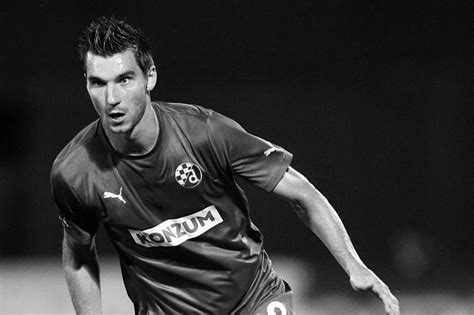 ФОТО Во сообраќајка загина екс хрватски фудбалер во друго возило беа неговите сопруга и ќерка