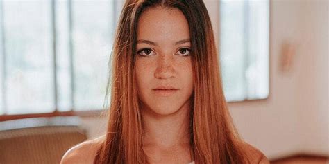 What Is Benching Why This New Dating Trend Is Even Worse Than Ghosting