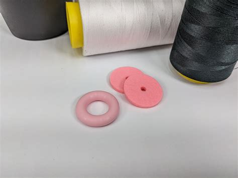 Pink Bobbin Winder Tire With Pink Felt Pads 1 Set Rubber Tire For