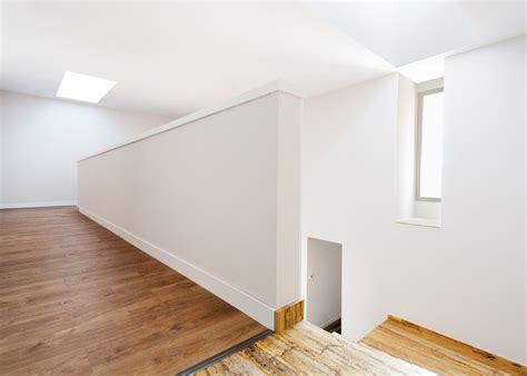 Ooiio Architectures Staggered And Stone Clad Block House Ooiio Architectures Staggered And Stone Clad Block House