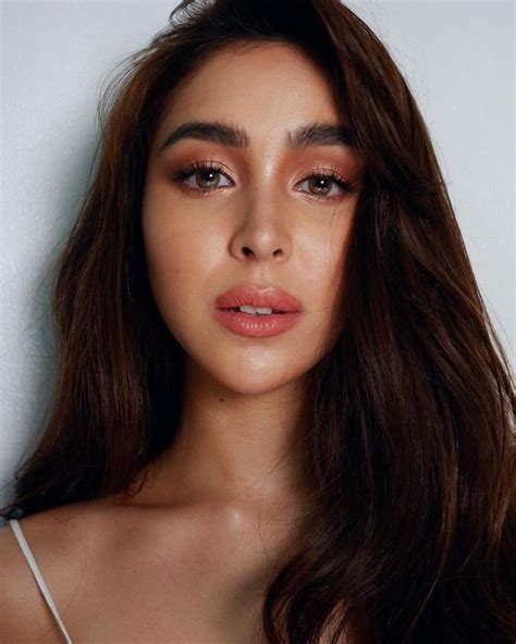 Pin By Charis Daguman On Julia Barretto Filipina Beauty Barretto Julia