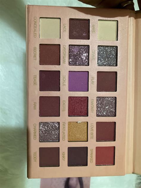 Beauty And Care Eye Shadows Eyeshadow Pallet Freeup