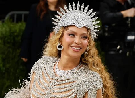 The Story Behind Beyoncés Fifty Million Dollar Met Gala Necklace