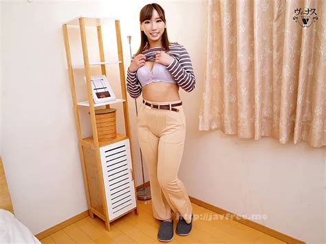 Kenu 002 誘われると断れない隠れヤリマン巨乳人妻の汗だくご奉仕子作り浮気。気持ちいいことが好きすぎて、不倫でベロキス中出しsexを