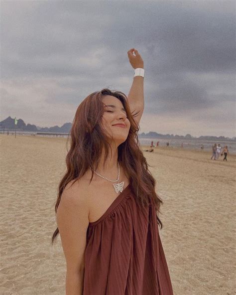 9 Hot Sexy Somya Gupta Bikini Pics