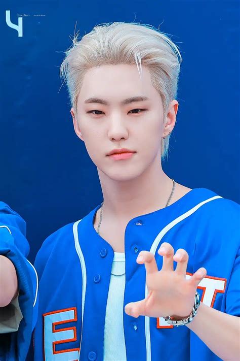 누가봐도 🐯포즈 팬플러스 커뮤니티