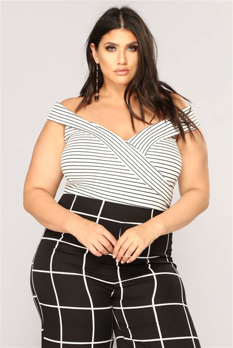 Plus Size And Curve Clothing Womens Dresses Tops And Bottoms