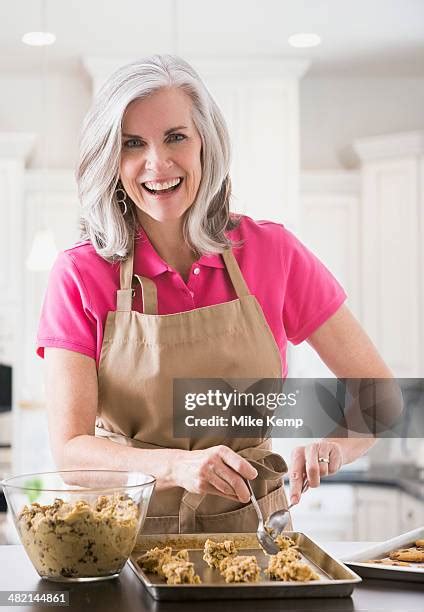 Older Woman Baking Photos And Premium High Res Pictures Getty Images