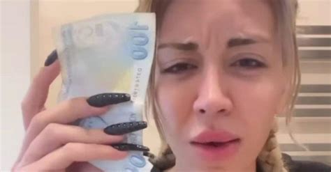 Sosyal Medya Fenomeni Mika Can Raundan Skandal Hareket Türk Lirasını Klozete Atıp Sifonu çekti