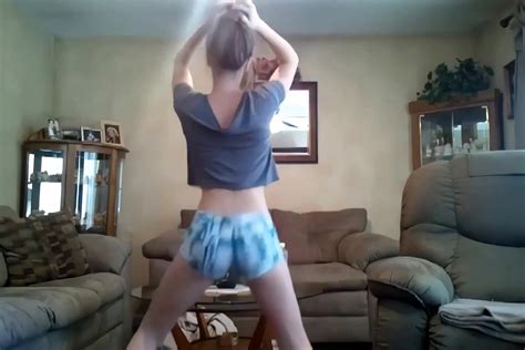 Taynaomi Bubble Booty Twerk Thisvid Com