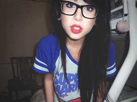 Glasses Up The Sex Appeal Of These Bespectacled Beauties 45 Pics 1 