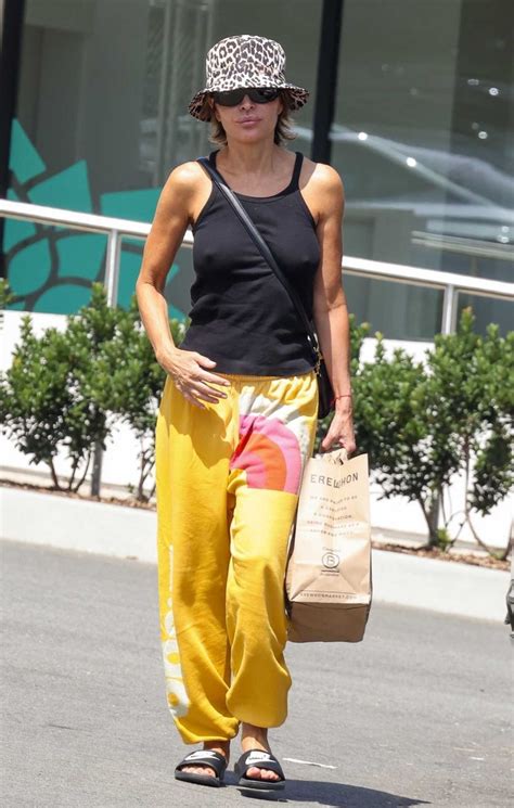Lisa Rinna In A Black Tank Top Stops By Erewhon Market In Los Angeles Celebsla Com