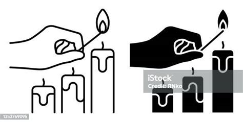 선형 아이콘입니다 손은 촛불을 통해 불타는 경기를 보유하고 있습니다 휴일을 준비하고 촛불을 밝힙시다 흰색 배경에 격리된 간단한 흑백 벡터 외형선에 대한 스톡 벡터 아트 및