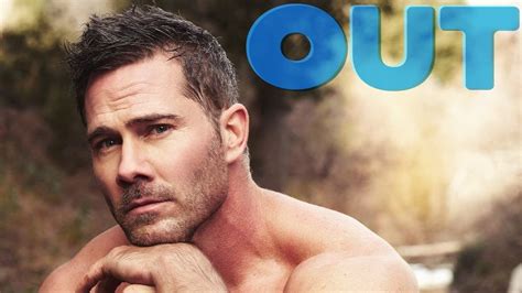 From Wood To Fatherhood Luke Macfarlane Carves A New Mold As A Gay Lead