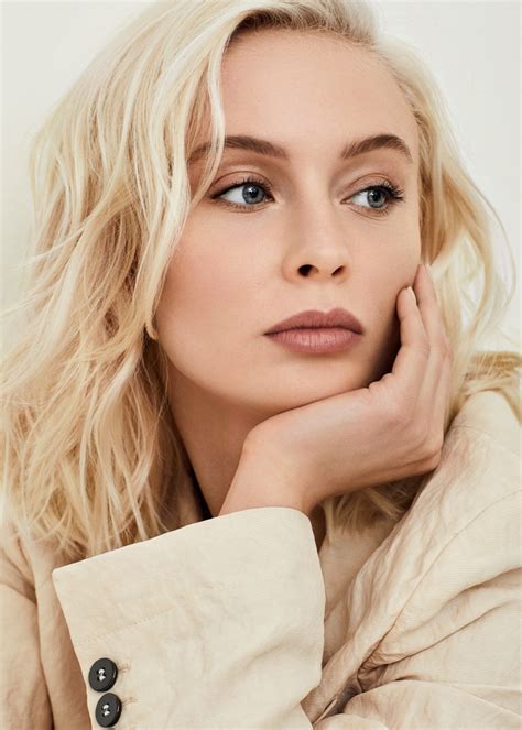 Últimas Tendencias Zara Larsson Viste Originales Estilos De Moda Para