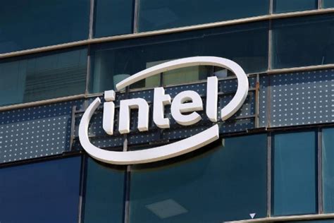Intel Faces Class Action Lawsuits Over Meltdown And Spectre Vulnerabilities Beebom