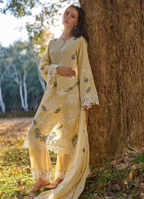 Image Lawnkari 26 Lumira Begumsaab Pakistani Designer Suits