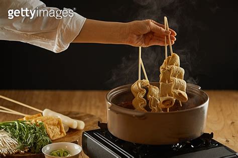 요리 음식상태 요리하기 음식준비 음식준비 움직이는활동 어묵탕 어묵탕 탕 안주 식사 이미지