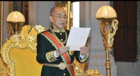 ព្រះមហាក្សត្រចេញព្រះរាជ្យក្រឹត្យតែងតាំងឯកឧត្តម ហោ ណាំហុងនិងឯកឧត្តម ឌិត មន្ទី